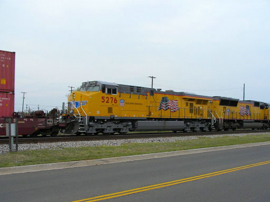 UP 5276 "BUILDING AMERICA"